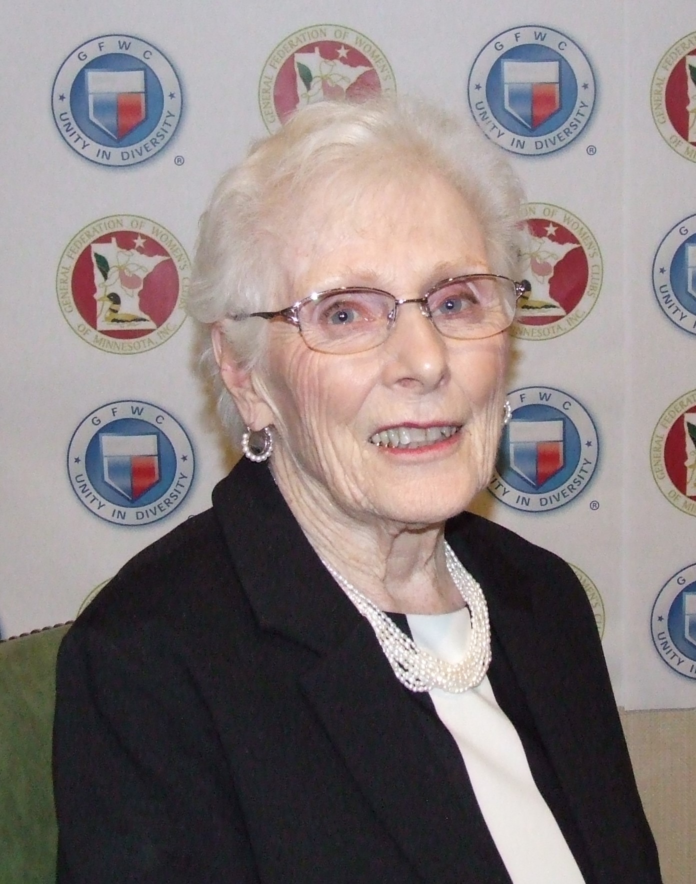 Becki2 - General Federation of Women's Clubs Minnesota